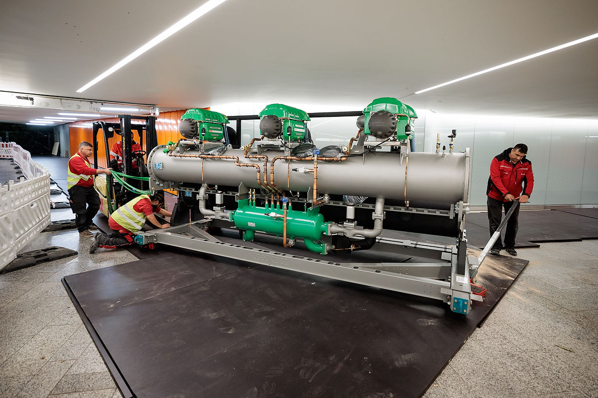 QUANTUM chillers impress at German railway station